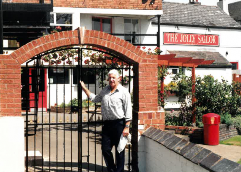 GEOFF TAVINOR | M G Evans & Sons